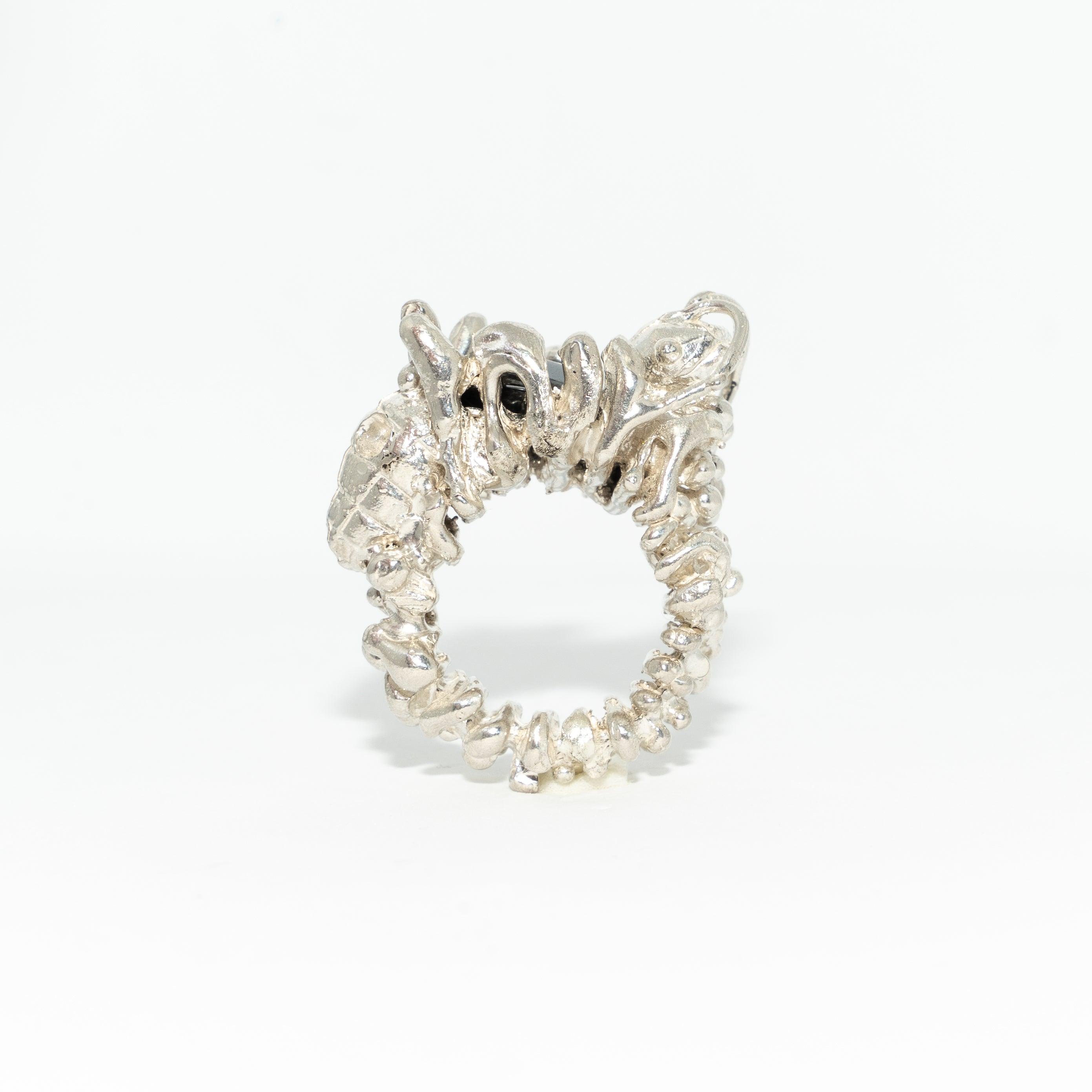 StuckAnt Ring – ap0cene