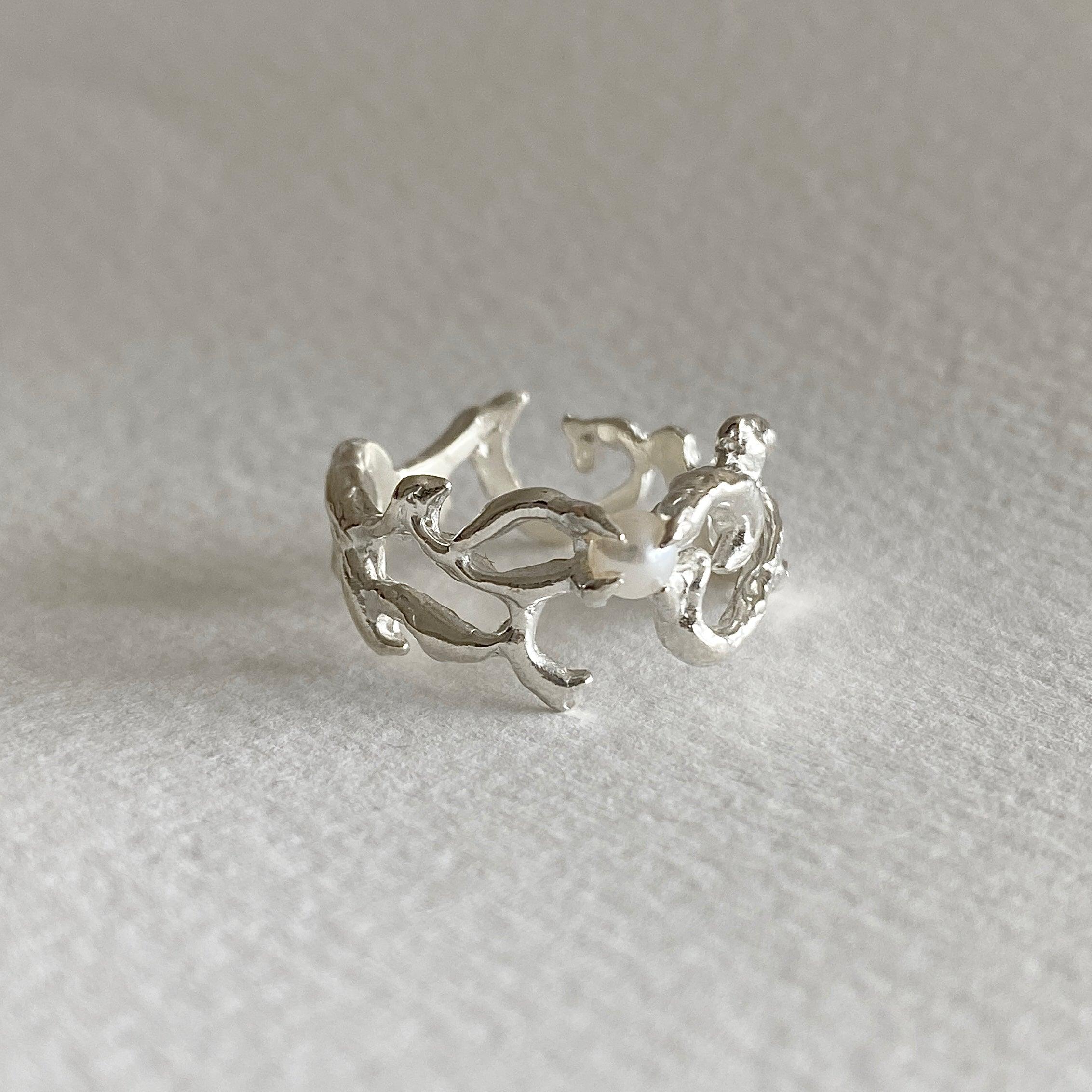 Vine Ring – ap0cene